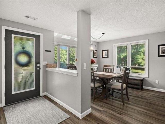 condo with 2 bedroom, Bellingham MA ES104903282