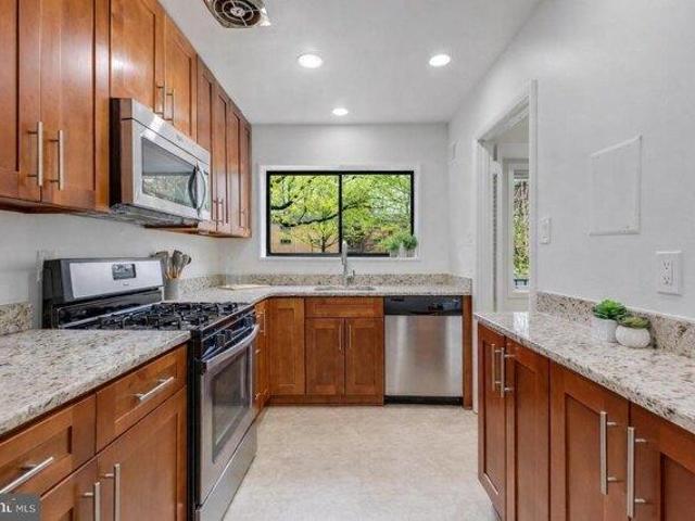 condo with 2 bedroom, Bethesda MD DS103604004
