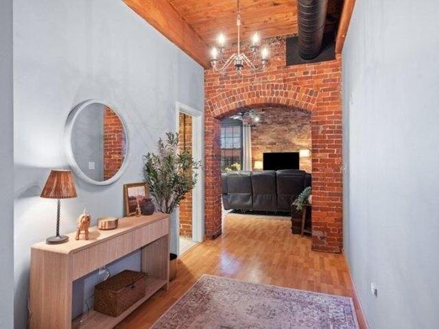 condo with 2 bedroom, Beverly MA ES104922280