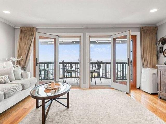 condo with 2 bedroom, Beverly MA ES105204669