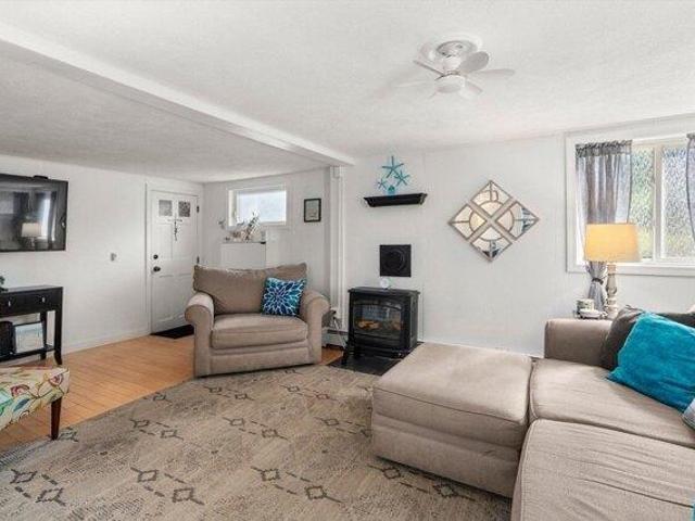 condo with 2 bedroom, Beverly MA ES105230240