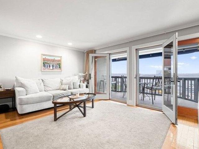 condo with 2 bedroom, Beverly MA ES103967169