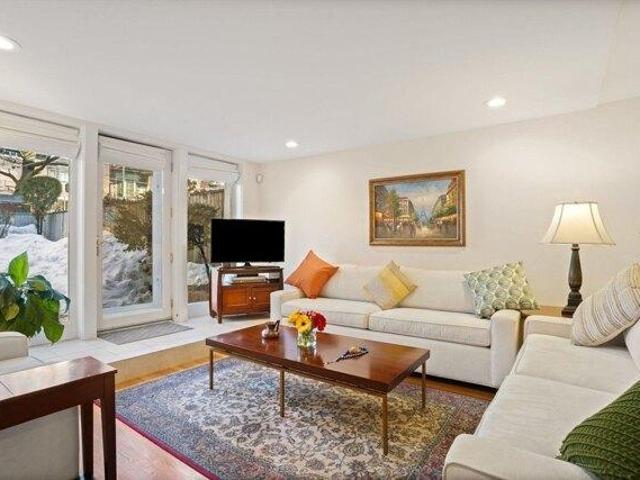 condo with 2 bedroom, Boston MA DLS101957818