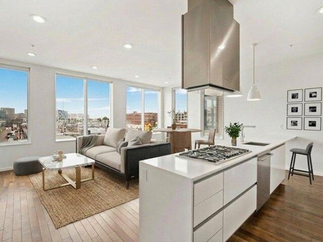 condo with 2 bedroom, Boston MA DLS102475266