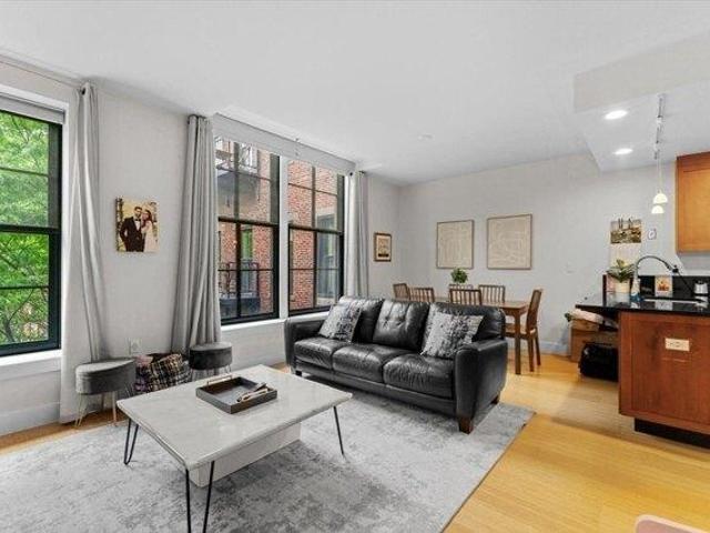 condo with 2 bedroom, Boston MA DLS102775579