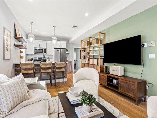 condo with 2 bedroom, Boston MA DLS102823843