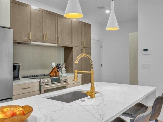 condo with 2 bedroom, Boston MA DLS102860500