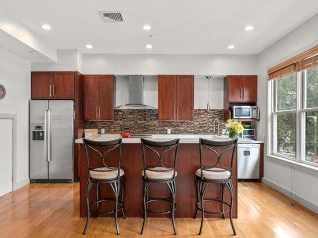 condo with 2 bedroom, Boston MA DLS102961535