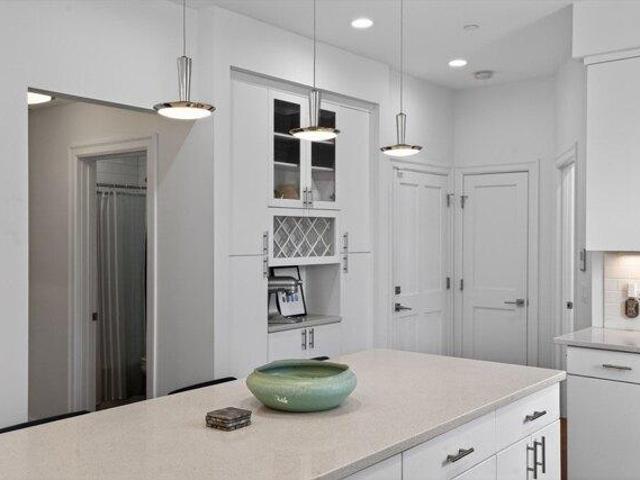 condo with 2 bedroom, Boston MA DLS103127530