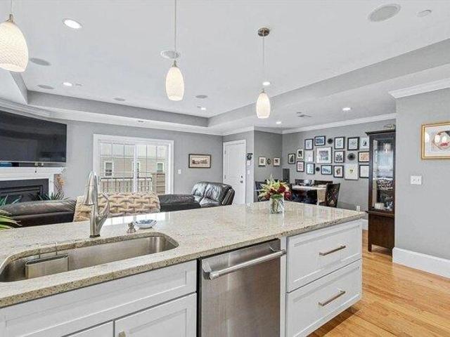 condo with 2 bedroom, Boston MA DS102411504