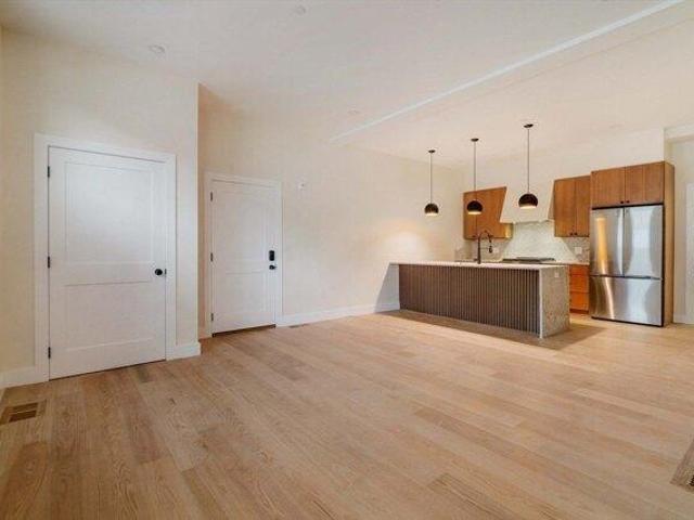 condo with 2 bedroom, Boston MA DS102800409