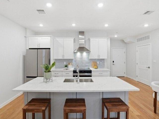 condo with 2 bedroom, Boston MA DS102089124