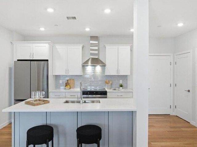 condo with 2 bedroom, Boston MA DS103885023