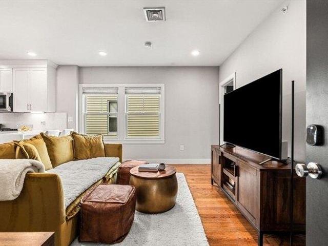 condo with 2 bedroom, Boston MA ES102824106