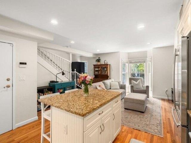 condo with 2 bedroom, Boston MA ES102860677