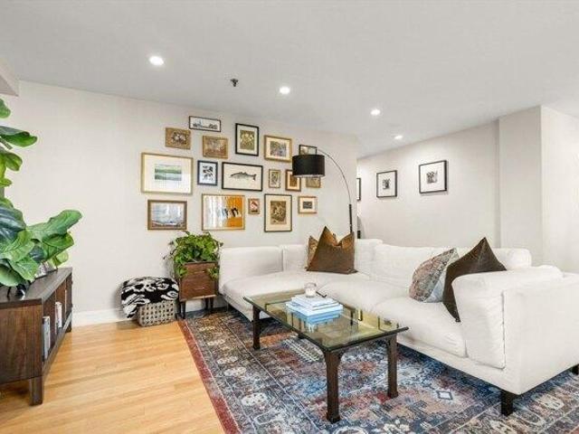 condo with 2 bedroom, Boston MA ES103124550