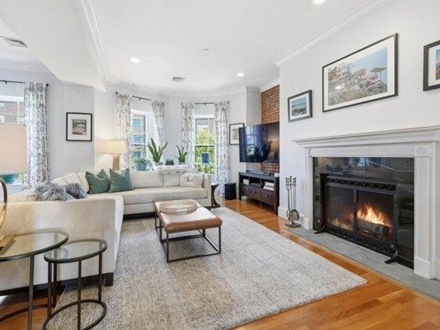 condo with 2 bedroom, Boston MA ES104850411
