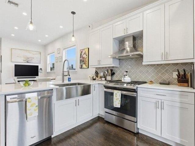 condo with 2 bedroom, Boston MA ES104008815