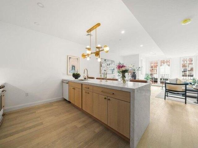 condo with 2 bedroom, Boston MA ES104299106