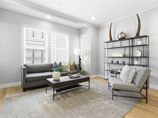 condo with 2 bedroom, Boston MA ES105096395