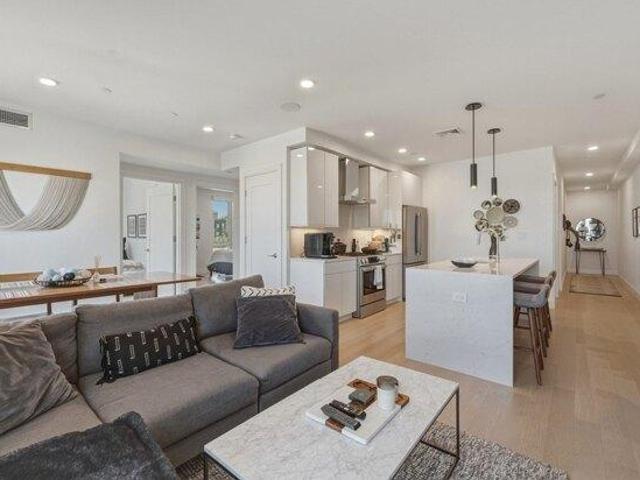 condo with 2 bedroom, Boston MA ES105107351