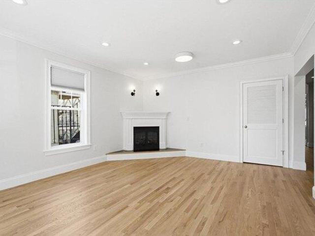 condo with 2 bedroom, Boston MA ES105108005