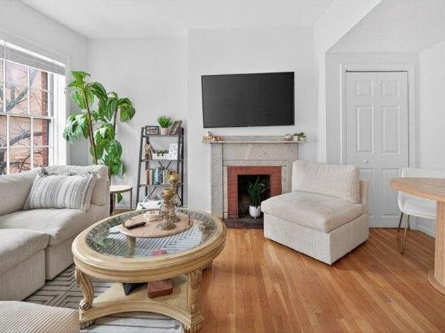 condo with 2 bedroom, Boston MA ES105123032