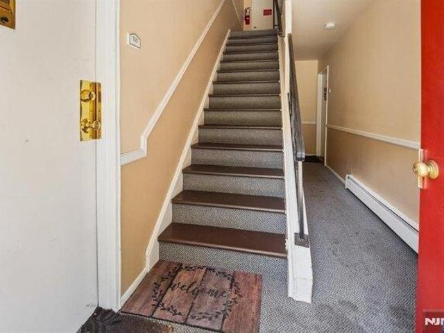 condo with 2 bedroom, Bloomfield NJ DS104331701