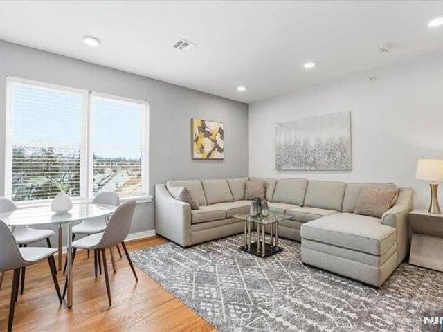 condo with 2 bedroom, Bloomfield NJ DS103188206