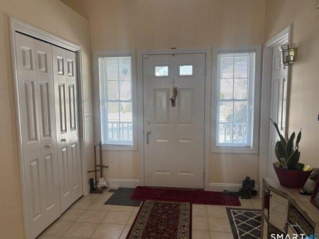 condo with 2 bedroom, Bloomfield CT DLS101661106