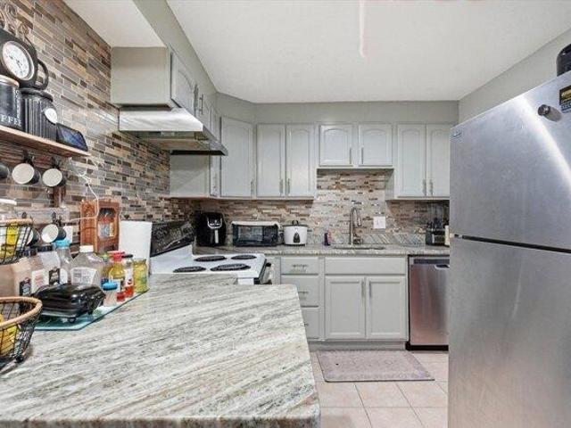 condo with 2 bedroom, Brockton MA DS101958101