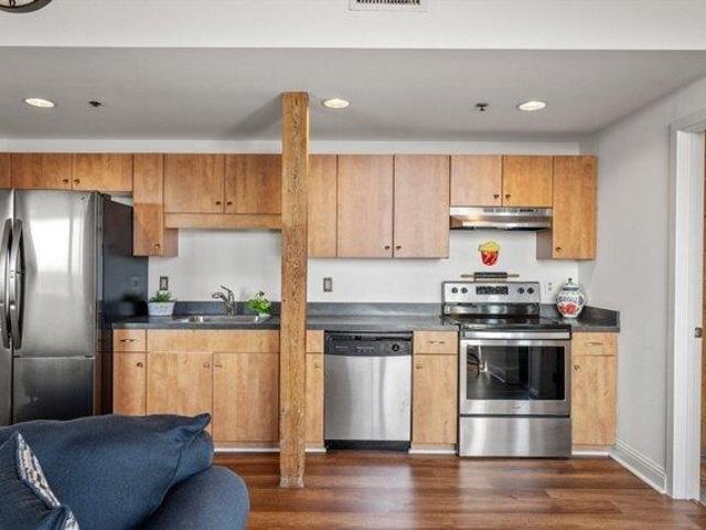 condo with 2 bedroom, Brockton MA ES103221790