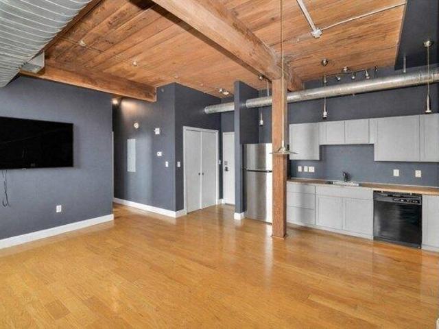 condo with 2 bedroom, Brockton MA ES103850201