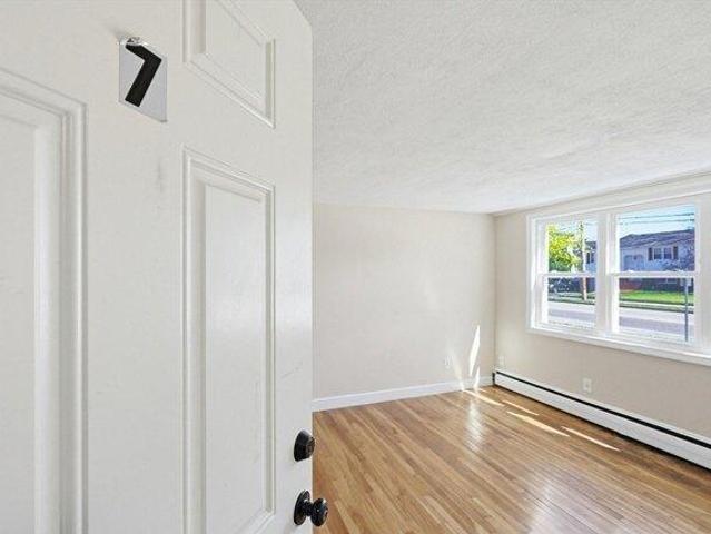 condo with 2 bedroom, Brockton MA ES105060771