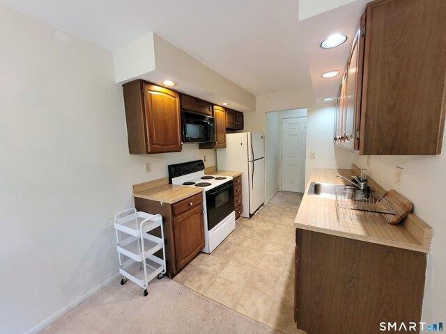 condo with 2 bedroom, Brookfield CT ES104542610