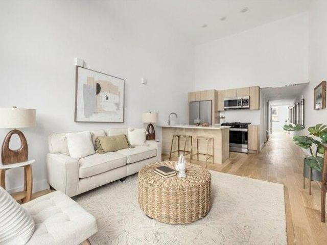 condo with 2 bedroom, Brooklyn NY DLS101072225