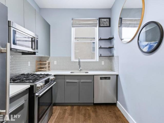 condo with 2 bedroom, Brooklyn NY DS100518681