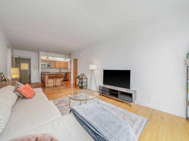 condo with 2 bedroom, Brooklyn NY DS101801221