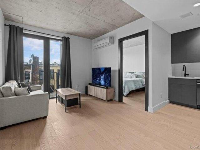 condo with 2 bedroom, Brooklyn NY DS102562862
