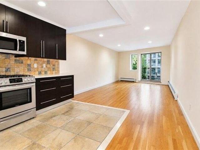 condo with 2 bedroom, Brooklyn NY ES103623500