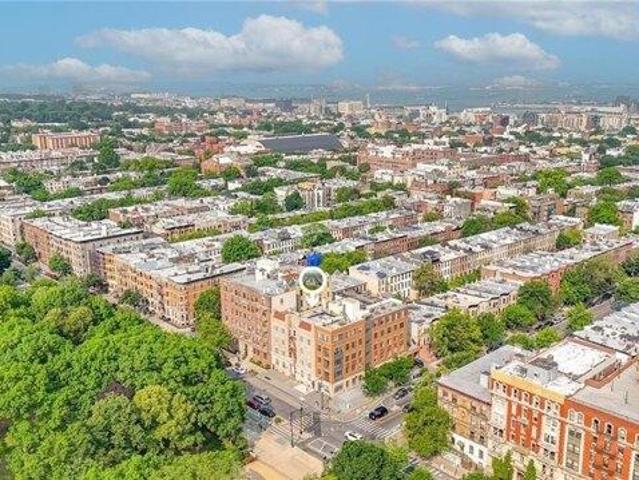 condo with 2 bedroom, Brooklyn NY ES104921273