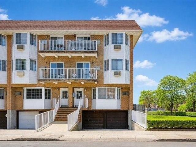 condo with 2 bedroom, Brooklyn NY ES105204350