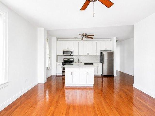 condo with 2 bedroom, Brooklyn NY ES105204402