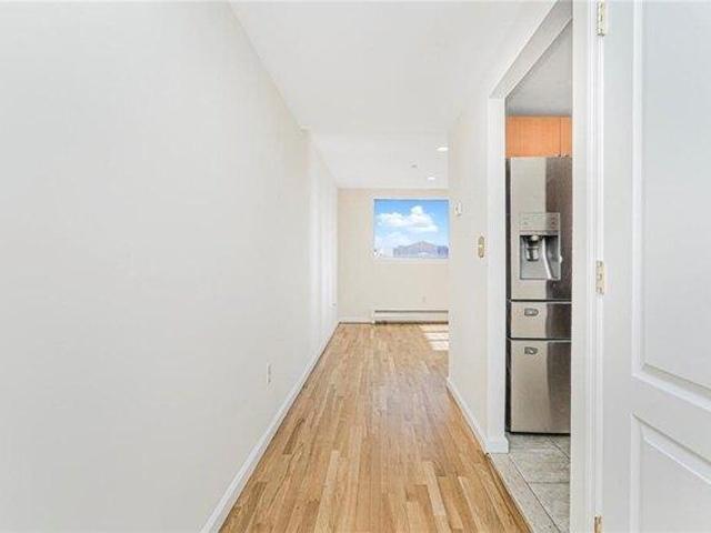 condo with 2 bedroom, Brooklyn NY ES105206593