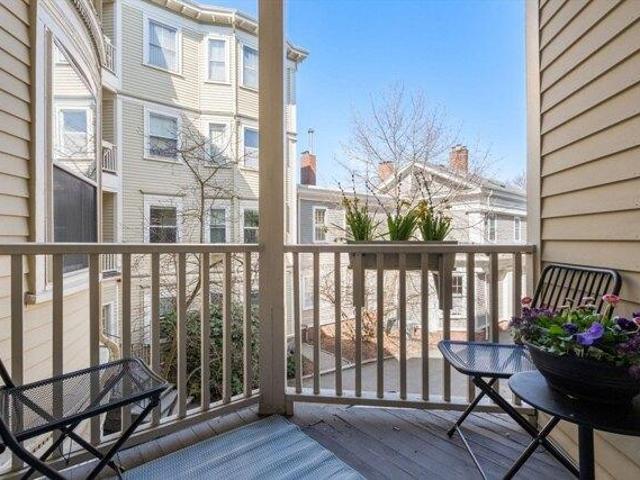 condo with 2 bedroom, Brookline MA DLS102593134