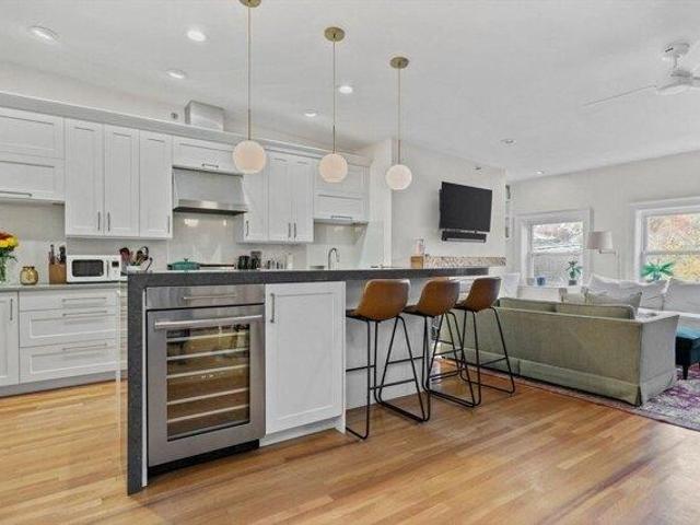 condo with 2 bedroom, Brookline MA DLS102961641