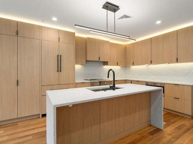 condo with 2 bedroom, Brookline MA DS101658226