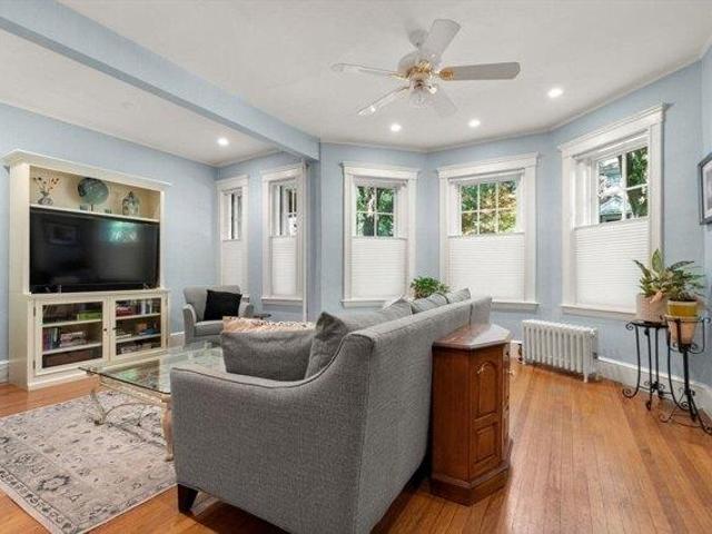 condo with 2 bedroom, Brookline MA ES103494417
