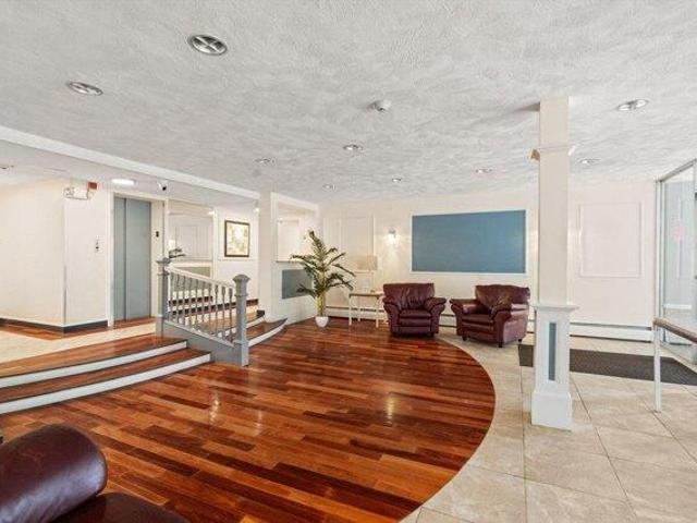condo with 2 bedroom, Brookline MA ES105082591