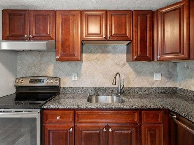 condo with 2 bedroom, Brookline MA ES105083062